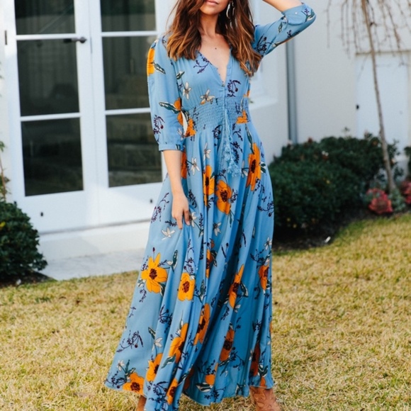 Jaase | Dresses | Jaase Harlow Floral Print Blue Indiana Maxi Dress ...